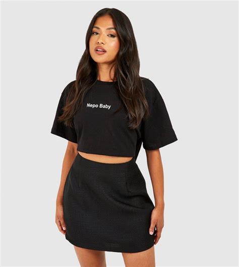 Buy Boohoo Boucle Mini Skirt In Black 6thstreet Kuwait