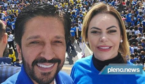 Nunes Sobe Em Trio Da Marcha E Declara Eu Amo Jesus Cristo Brasil Pleno News