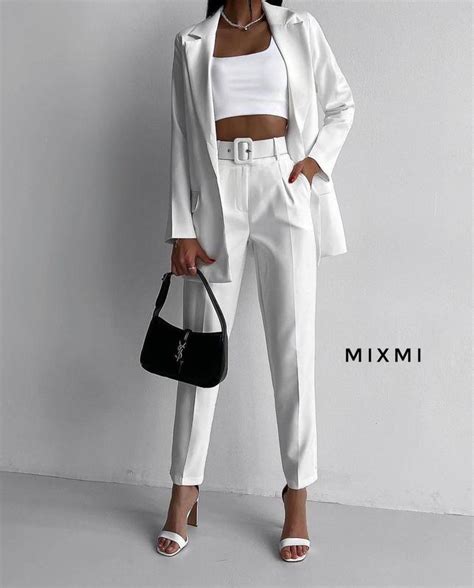 Білий костюм брючний — ціна 1025 грн у каталозі Брючні костюми Купити жіночі речі за доступною