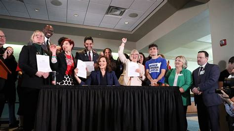 Michigan Gov Whitmer Loosens Deadlines For Military Overseas Voters