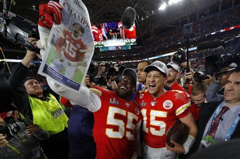 Los Campeones Del Super Bowl Liv Kansas City Chiefs Alaban A Dios