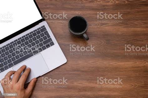 Mockup Ruang Kerja Tampilan Atas Laptop Layar Kosong Cangkir Kopi Di