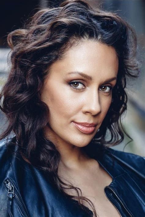 Samora Smallwood About Entertainment Ie