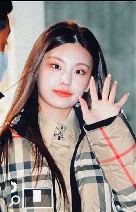 Hwangyeji Yeji Itzy Itzyyeji Yejiicons Itzy Women Icon