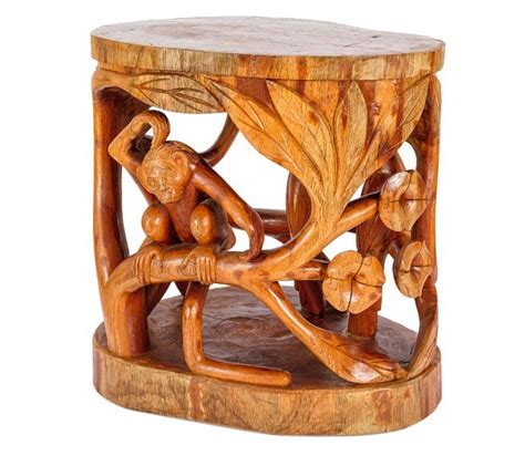 Conheça as esculturas de madeira do artesão Antonio Julião Casa e