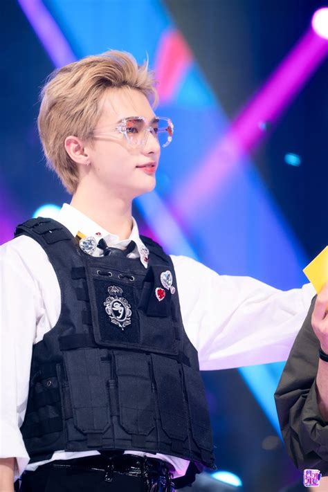 Gammu🌰 On Twitter 인기가요 Pd노트 포토스케치 1 현진