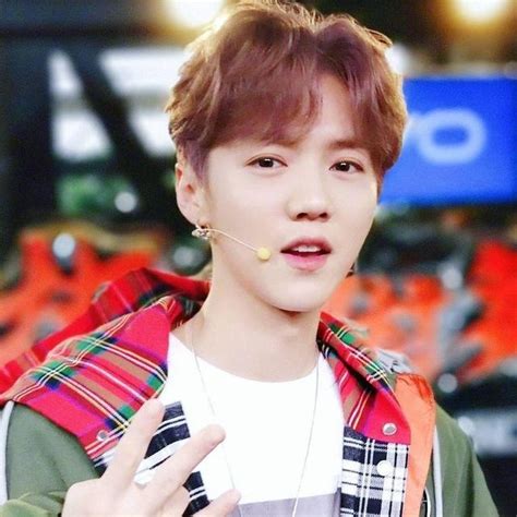 滕華濤聲稱用錯鹿晗，引來向佐怒懟：原話被斷章取義遭媒體利用？ 每日頭條