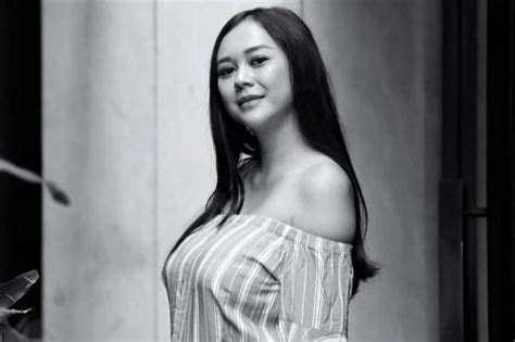 6 Artis Indonesia Pemilik Payudara Besar Ada Yang 4 Kali Operasi