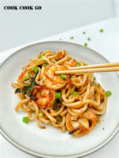 Heavenly Garlic Shrimp Udon Noodles Cook Cook Go