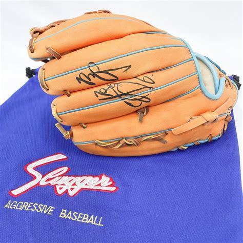 Yahoo オークション Slugger スラッガー グローブ 読売ジャイアンツ