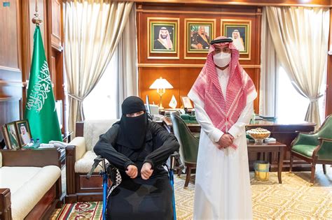 رياضي سمو نائب أمير حائل يستقبل لاعبة نادي حائل لذوي الإعاقة الحاصلة