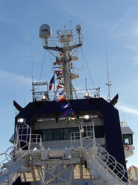 무료 이미지 독 보트 배 프랑스 차량 돛대 요트 해양학 잠수함 선박 고물 브리타니 어선 여객선 과학자 근사한 재계 연구 브레스트 해군