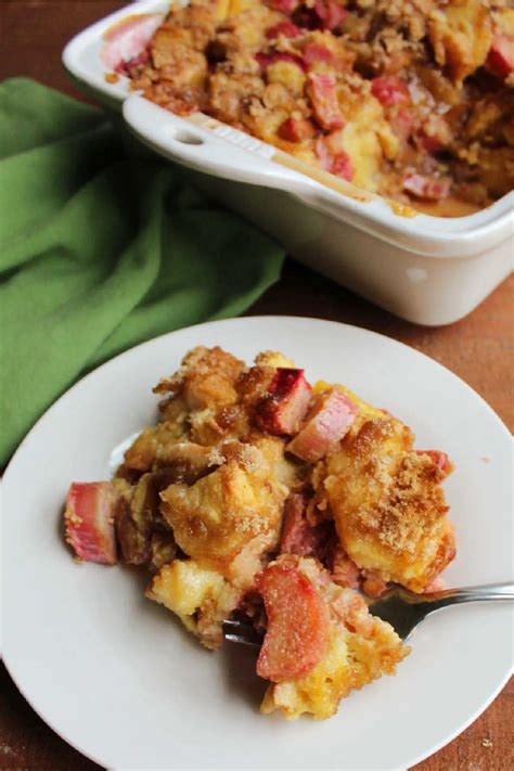 Rhubarb Bread Pudding Cooking With Carlee