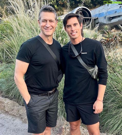 Actor Robert Gant Hd Instagram Photos And Wallpapers November 2023