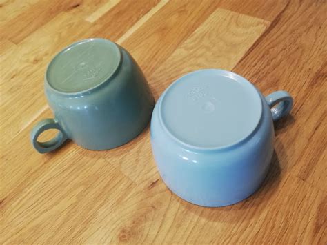 2 Bunte Kaffeetassen Aus Kunststoff Owo Gebraucht In Wil Sg Für Chf