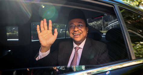Prn Sultan Terengganu Berkenan Bubar Dun Berkuat Kuasa Esok Berita