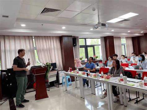郑大三附院生殖医学科科研组会——rick教授应邀参会交流进行