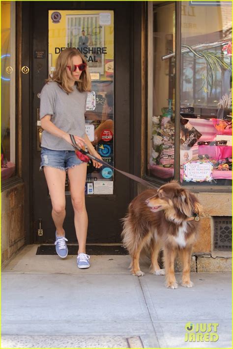 Amanda Seyfried And Aaron Paul Fall In Love In First Official Fathers