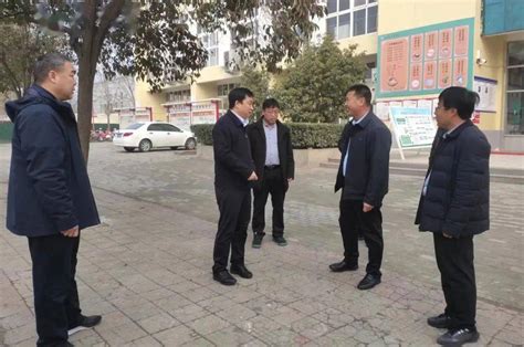 【郏县一高】县教体局党组书记、局长李刚一行到我校调研督导校园综合安全等工作餐厅操作间