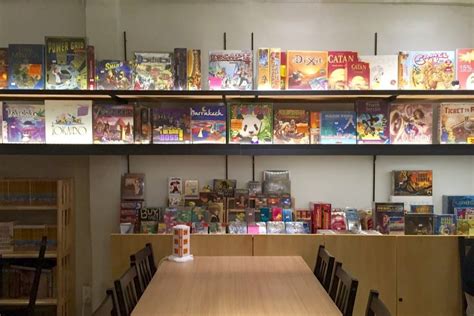 เทิร์น เดอะเทเบิลส์ บอร์ดเกม คาเฟ่ Fun D