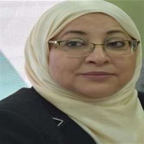 نقل 32 أسرة للأسمرات وإزالة 30 عقارًا من بطن البقرة