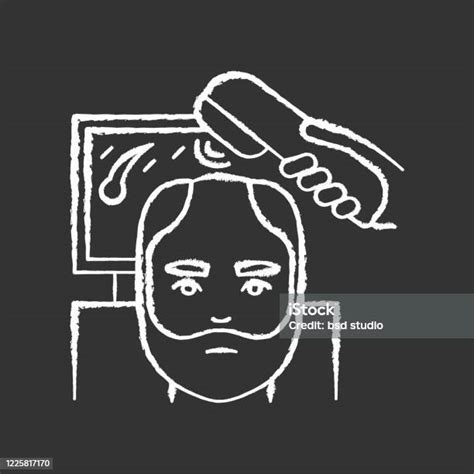 검은 색 배경에 Trichoscopy 분필 흰색 아이콘입니다 두피와 모발 질환 진단 탈모 전문 원조 피부과 평가 의학 절연 벡터