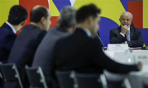 Siderúrgicas anunciam R bi em investimentos no Brasil até PIM Amazônia Política