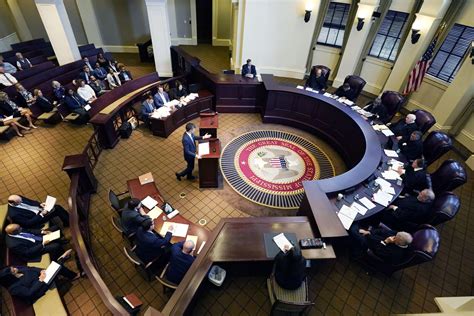 New Mississippi Supreme Court Appeals Court Judges Sworn In
