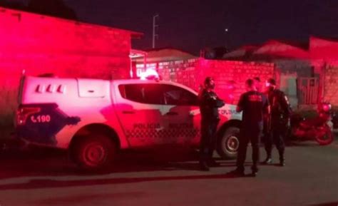 Ro Com Lanterna Na Mão Homem Se Masturbava Enquanto Vítima Cozinhava Vilhena NotÍcias