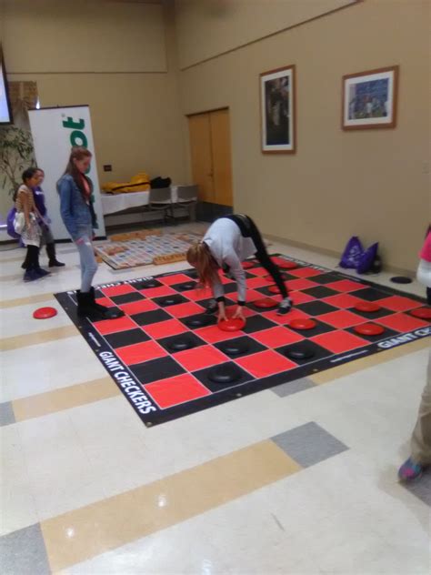 Giant Checkers Full Set The Giant Game Company