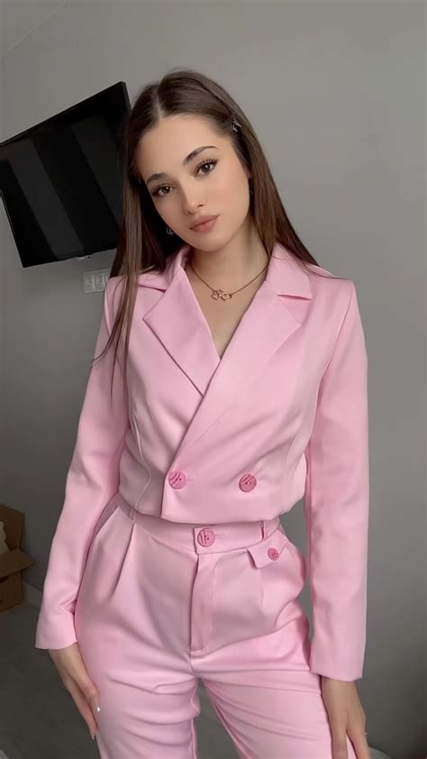 Магазин жіночого одягу Костюм топ штани ️Ціна 769 грн ️Тканина костюмна ️Розміри 42 44 46