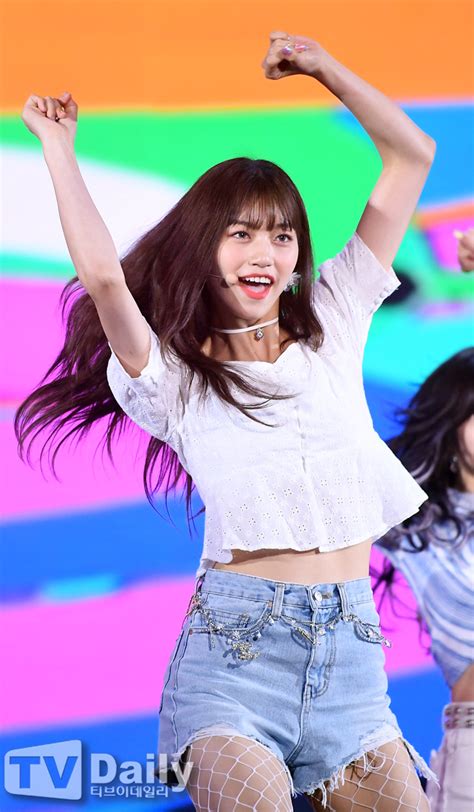 Td포토 위키미키 김도연 춤추는 리틀 전지현~2019 케이월드 페스타
