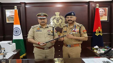 New Dgp Up राजीव कृष्ण ने संभाला उत्तर प्रदेश पुलिस के महानिदेशक का कार्यभार Dgp Up Rajeev