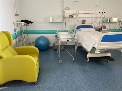 Abrantes Atenção Bloco De Partos E Urgência De Obstetrícia E