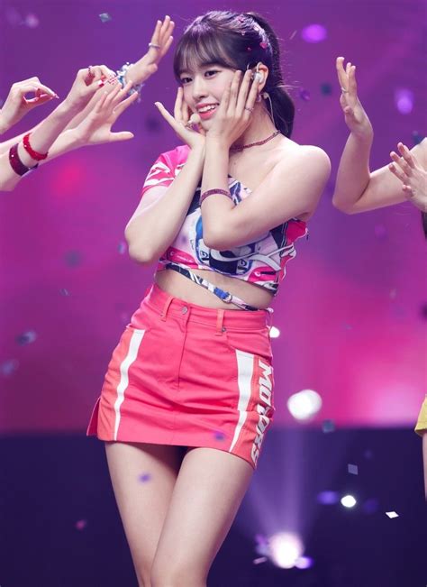 아이브 안유진 촬스의 이슈와 유머