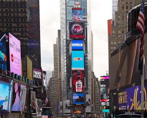Awesome Hubble Telescope Pics Pop On Times Square Screens In NYC Space