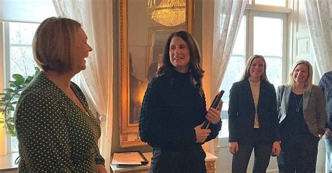 Sex Unga Företagare Fick Stipendium För Ledarskap Svt Nyheter