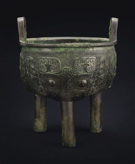 The Fu Yi Liding A Bronze Ritual Tripod Food Vessel Late Shang