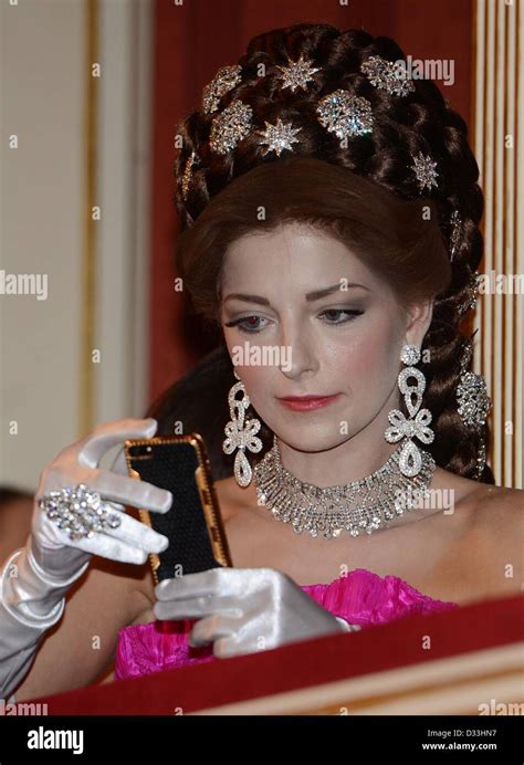 Xenia Queen