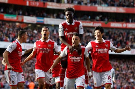 サッカー＝アーセナルがリバプール下し首位維持、冨安フル出場