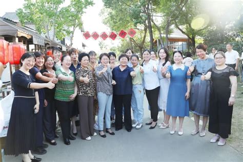 黄晓薇来肥调研时强调：在奋进新征程中凝聚巾帼力量 以实际行动迎接党的二十大胜利召开合肥滨湖投资控股集团有限公司