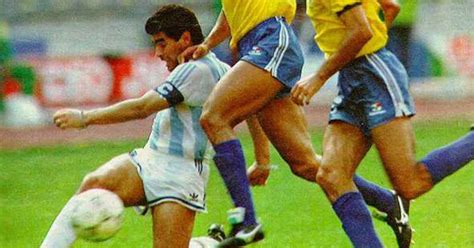 Subastan La Camiseta Que Maradona Usó Contra Brasil En El Mundial 90