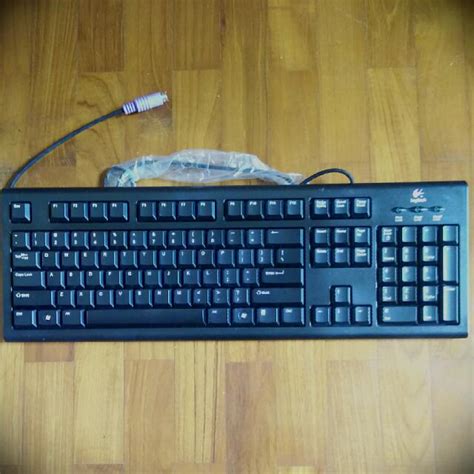 Logitech Classic Keyboard Plus Computers And Tech Parts And Accessories