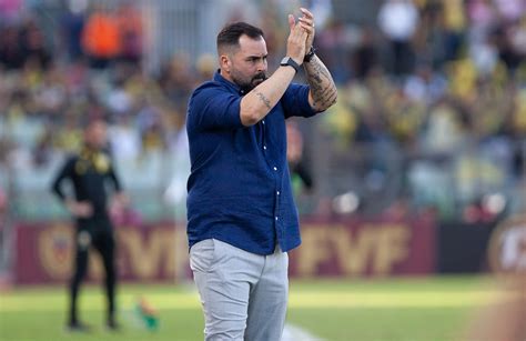Daniel Sasso Entrenador Campeón Del Apertura Y El Más Escogido Al Dt De La Jornada Liga Futve