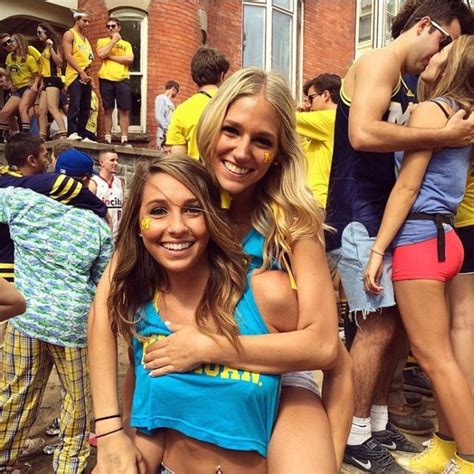 College Girls Are Crazy Fun And Sexy 37 Pics
