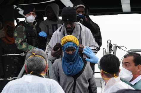 Sbarchi Arrivati 202 Migranti Live Sicilia