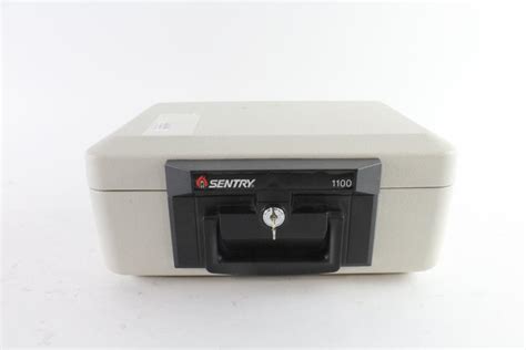 Sentry Lock Box With Key Property Room