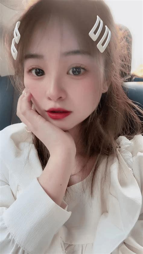 【天柱婚恋网】798期：98年女嘉宾，娇小可爱，在浙江，不是颜控信息红娘注册