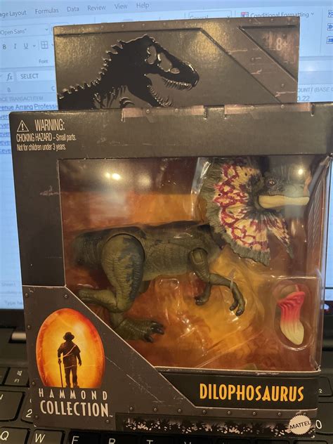 Jurassic World Park Hammond Collection Legacy Dilophosaurus Mattel