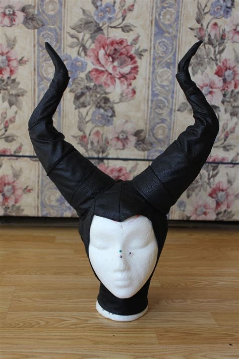 18 Amazing Diy Halloween Accessories How To Build It